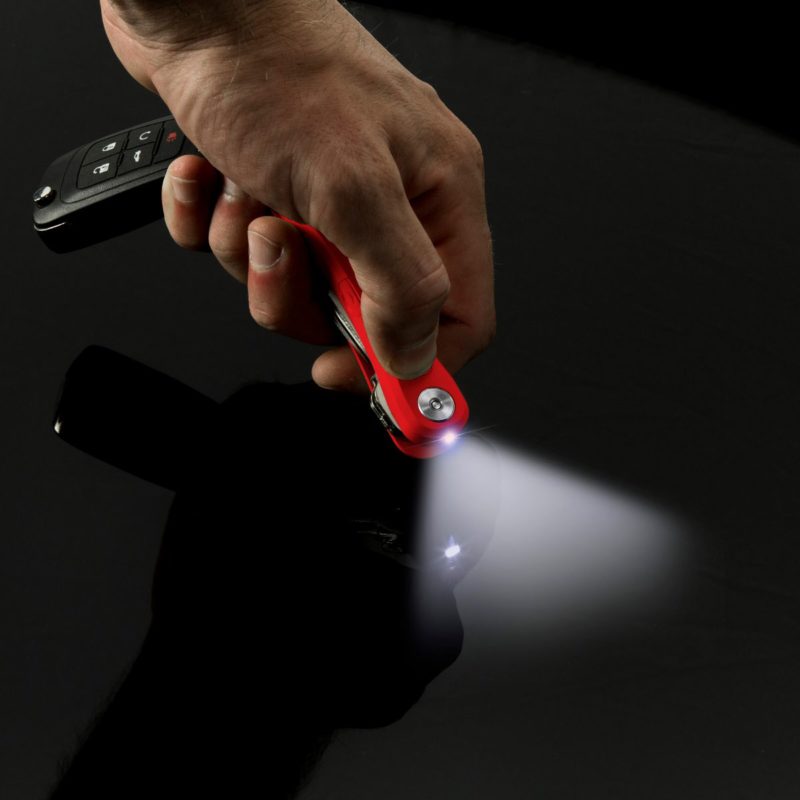 KeySmart Pro w/ Tile Smart Location - Blades.co.uk