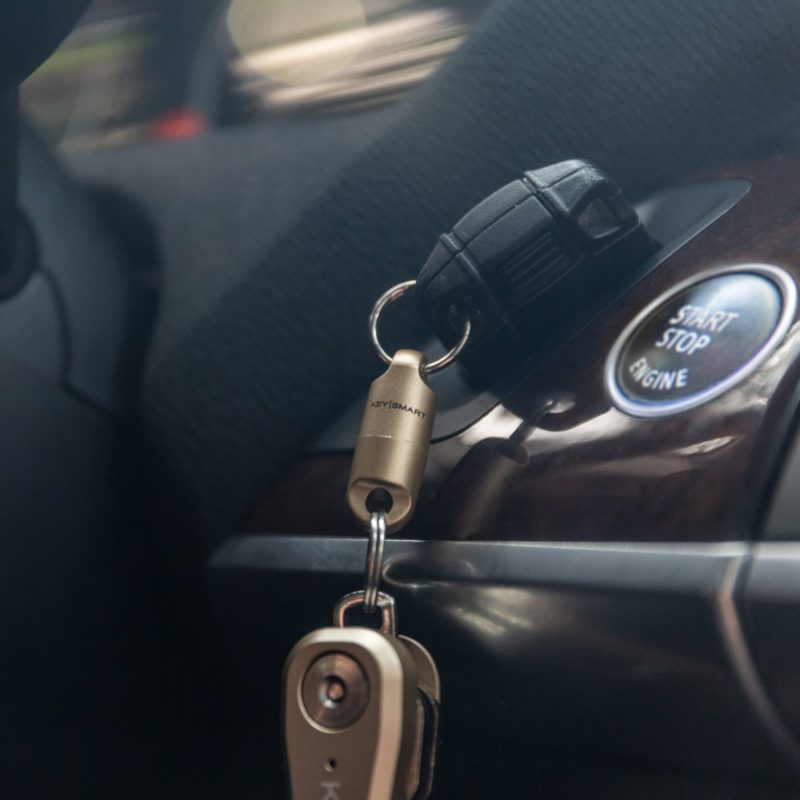 KeySmart Mag Connect | Magnetic Quick Connect, Gold - Blades.co.uk