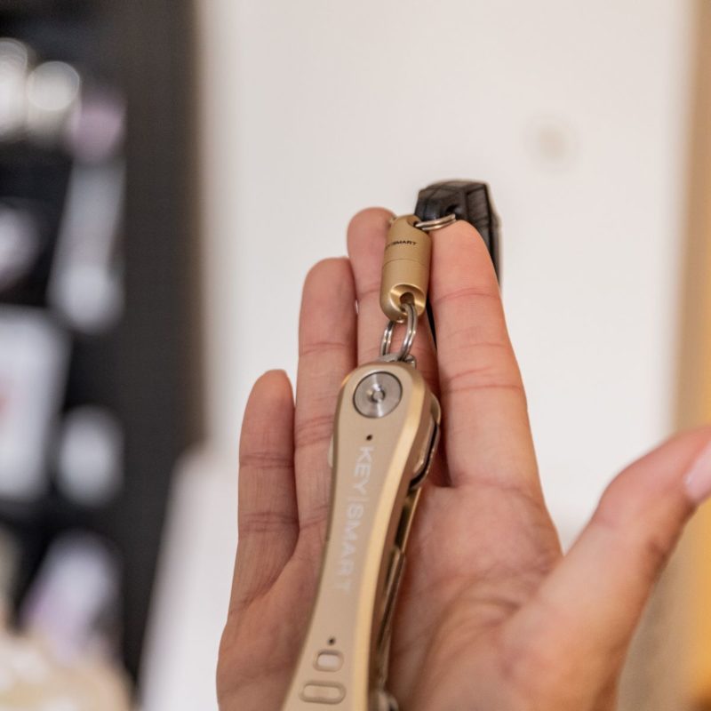 KeySmart Mag Connect | Magnetic Quick Connect, Gold - Blades.co.uk