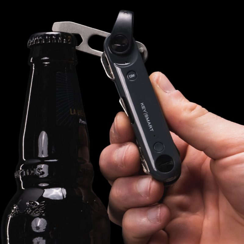 KeySmart Max with Tile Smart Location - Blades.co.uk